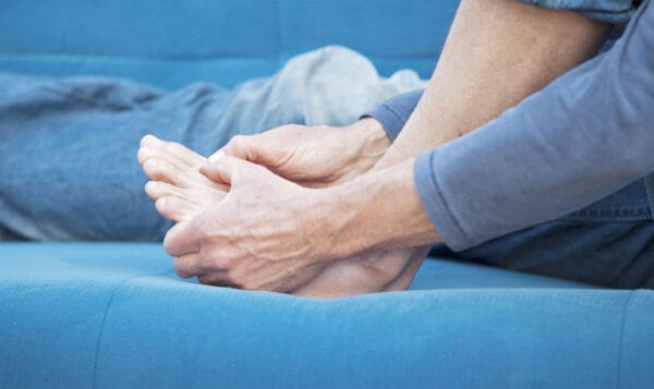 Oorzaken van tintelende en branderige voeten - Dokter.nl